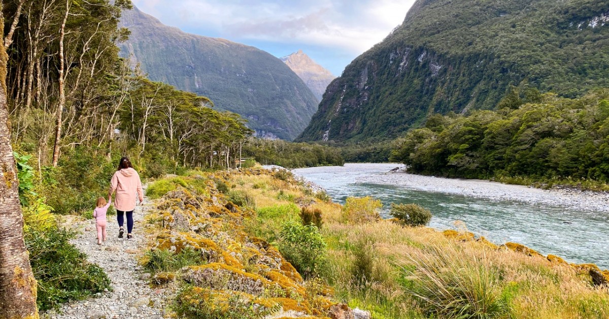 Manapouri Day Walks - Visit Fiordland
